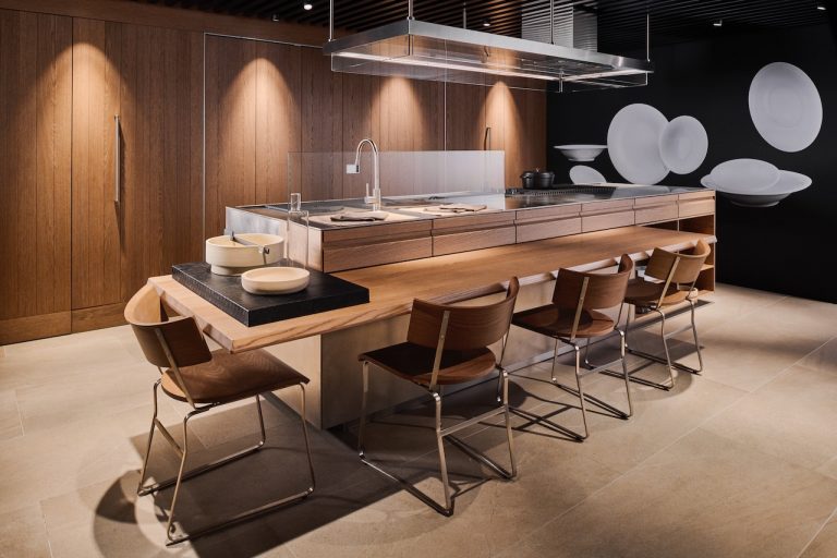 暮らしはアートから始まった | REAL KITCHEN&INTERIOR（リアルキッチン＆インテリア）– キッチンをインテリアから考える